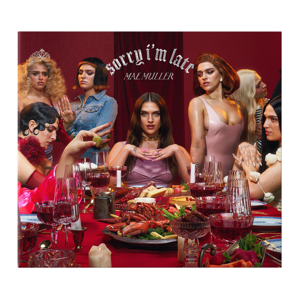 CD & T-Shirt - Mae Muller